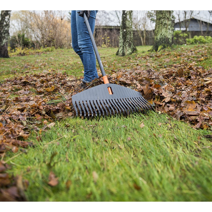 Hrábě švédské široké L Fiskars SOLID samostatné | RAWA